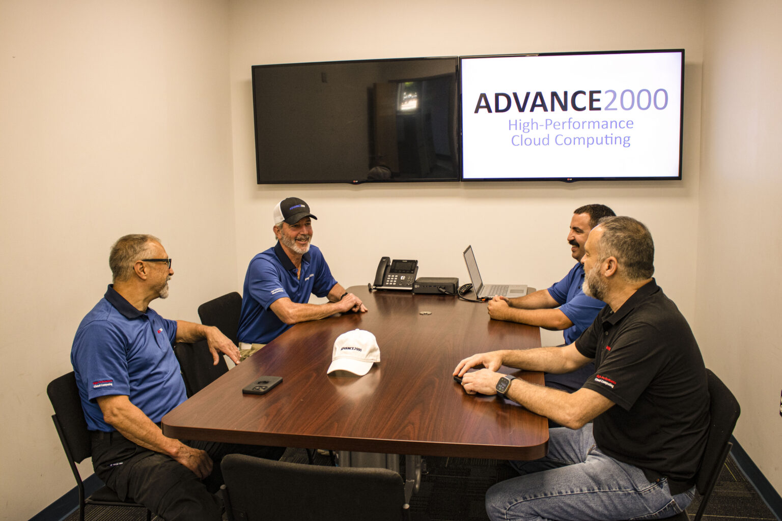 About us - Advance2000