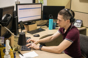 About us - Advance2000